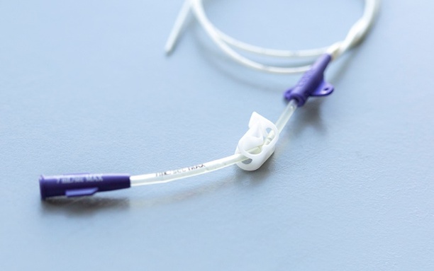 Forbindingsskift og skyl på PICC-line-kateter